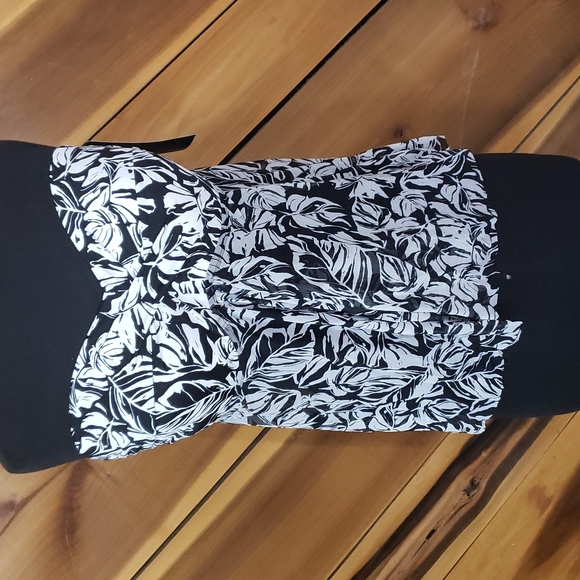 Aqua Green | Swim | New Black White Floral Tankini Swim Top Removable ...